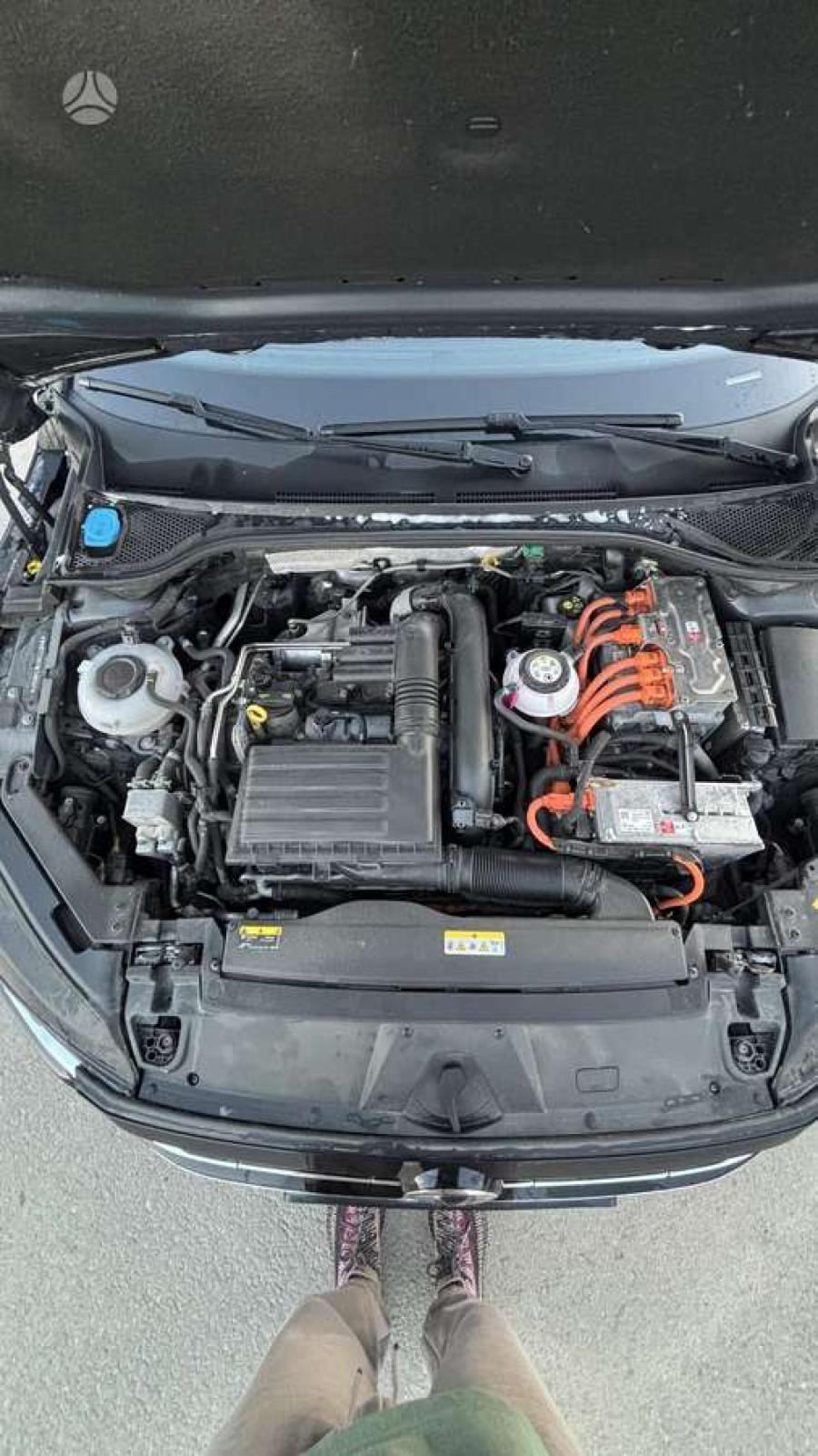 Black Volkswagen Arteon 2021 in Kaunas, with an engine capacity of 1.40 L and mileage of 151 thousand km for 18000 €, photo 13 on AUTOMOTO.COM.LV