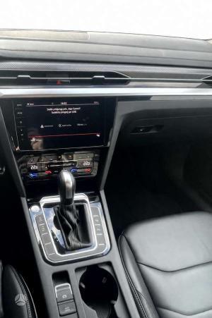 Melns Volkswagen Arteon 2021 Kauņa, ar dzinēja tilpumu 1.97 L un nobraukumu 97 tūkst. km par 25800 €, foto 13 vietnē AUTOMOTO.COM.LV