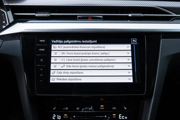 Black Volkswagen Arteon 2022 in Riga, with an engine capacity of 1.40 L and mileage of 108 thousand km for 26750 €, photo 11 on AUTOMOTO.COM.LV