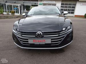Black Volkswagen Arteon 2022 in Kaunas, with an engine capacity of 2.00 L and mileage of 38 thousand km for 31114 €, photo 2 on AUTOMOTO.COM.LV