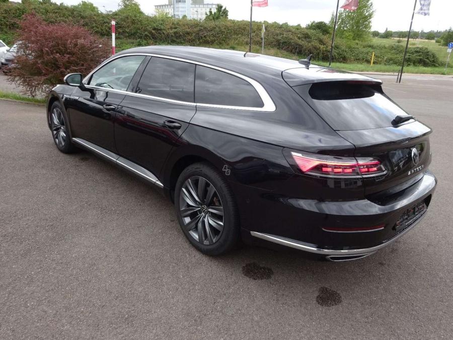 Black Volkswagen Arteon 2022 in Kaunas, with an engine capacity of 2.00 L and mileage of 38 thousand km for 31114 €, photo 5 on AUTOMOTO.COM.LV