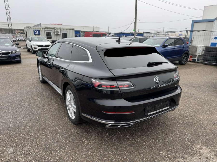 Black Volkswagen Arteon 2022 in Kaunas, with an engine capacity of 1.97 L and mileage of 137 thousand km for 27800 €, photo 6 on AUTOMOTO.COM.LV