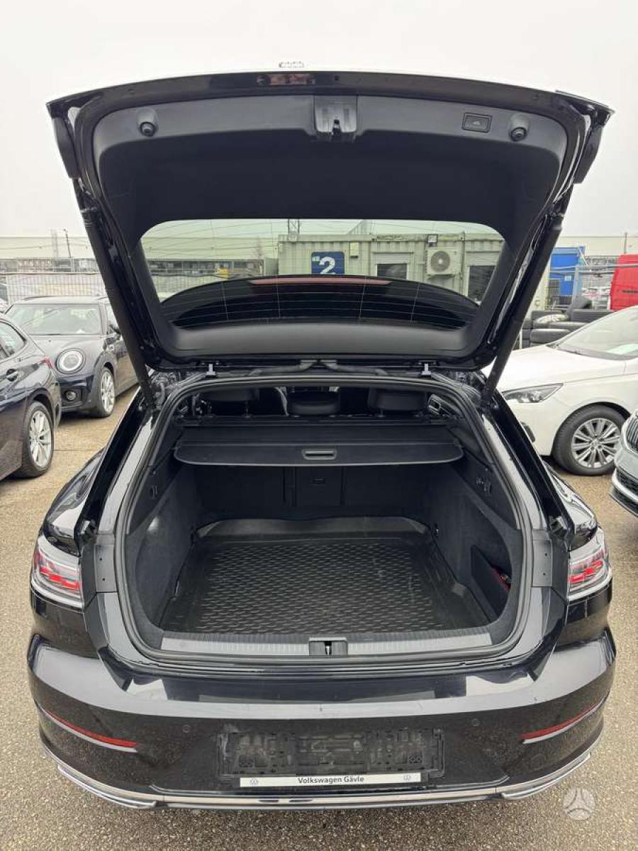 Black Volkswagen Arteon 2022 in Kaunas, with an engine capacity of 1.97 L and mileage of 137 thousand km for 27800 €, photo 25 on AUTOMOTO.COM.LV