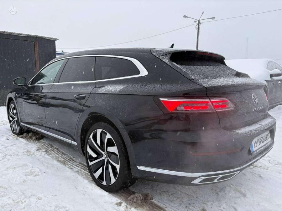 Melns Volkswagen Arteon 2022 Viļņa, ar dzinēja tilpumu 1.40 L un nobraukumu 150 tūkst. km par 23350 €, foto 3 vietnē AUTOMOTO.COM.LV