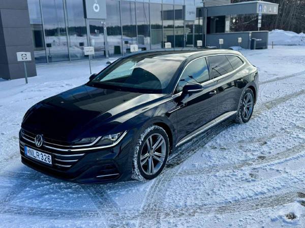 Black Volkswagen Arteon 2022 in Vilnius, with an engine capacity of 1.97 L and mileage of 100 thousand km for 24500 €, photo 1 on AUTOMOTO.COM.LV