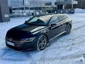 Black Volkswagen Arteon 2022 in Vilnius, with an engine capacity of 1.97 L and mileage of 100 thousand km for 24500 €, photo  on AUTOMOTO.COM.LV