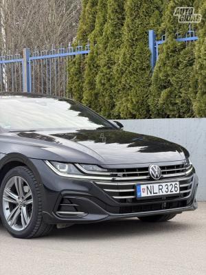 Black Volkswagen Arteon 2022 in Vilnius, with an engine capacity of 2.00 L and mileage of 101 thousand km for 25200 €, photo 7 on AUTOMOTO.COM.LV