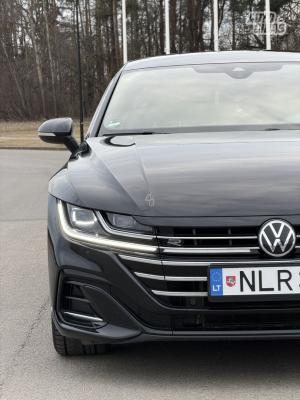 Black Volkswagen Arteon 2022 in Vilnius, with an engine capacity of 2.00 L and mileage of 101 thousand km for 25200 €, photo 9 on AUTOMOTO.COM.LV