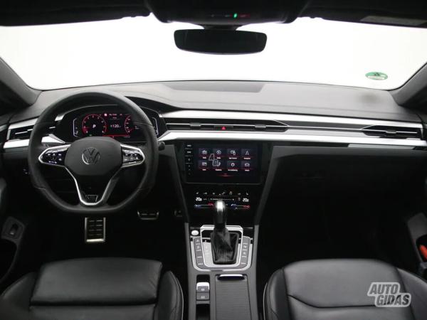 Black Volkswagen Arteon 2022 in Vilnius, with an engine capacity of 2.00 L and mileage of 215 thousand km for 22199 €, photo 2 on AUTOMOTO.COM.LV