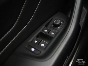 Melns Volkswagen Arteon 2022 Viļņa, ar dzinēja tilpumu 2.00 L un nobraukumu 215 tūkst. km par 22199 €, foto 27 vietnē AUTOMOTO.COM.LV