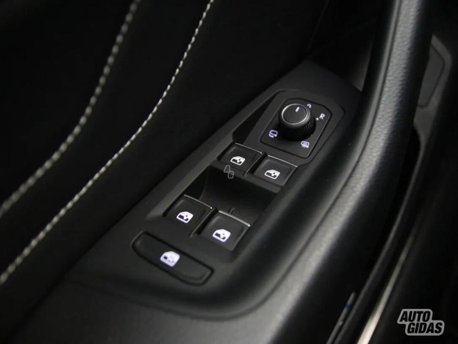 Melns Volkswagen Arteon 2022 Viļņa, ar dzinēja tilpumu 2.00 L un nobraukumu 215 tūkst. km par 22199 €, foto 27 vietnē AUTOMOTO.COM.LV