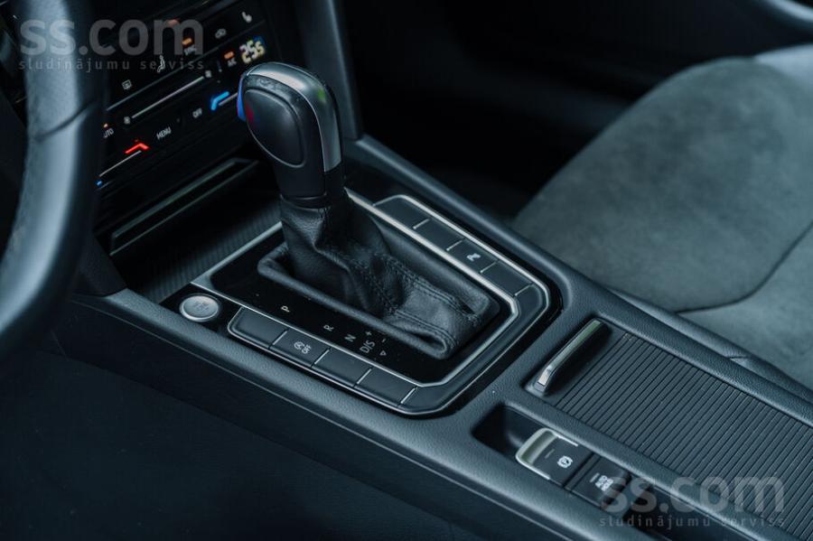 Melns Volkswagen Arteon 2022 Rīga, ar dzinēja tilpumu 2.00 L un nobraukumu 53 tūkst. km par 24500 €, foto 19 vietnē AUTOMOTO.COM.LV