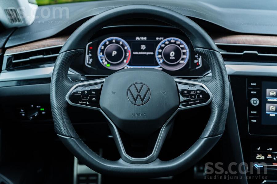 Melns Volkswagen Arteon 2022 Rīga, ar dzinēja tilpumu 2.00 L un nobraukumu 53 tūkst. km par 24500 €, foto 27 vietnē AUTOMOTO.COM.LV