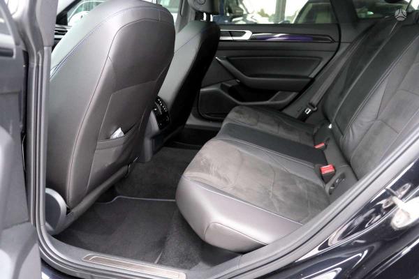 Black Volkswagen Arteon 2022 in Vilnius, with an engine capacity of 1.98 L and mileage of 165 thousand km for 28800 €, photo 8 on AUTOMOTO.COM.LV