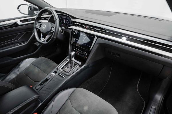Melns Volkswagen Arteon 2022 Tallina, ar dzinēja tilpumu 1.40 L un nobraukumu 81 tūkst. km par 28000 €, foto 10 vietnē AUTOMOTO.COM.LV