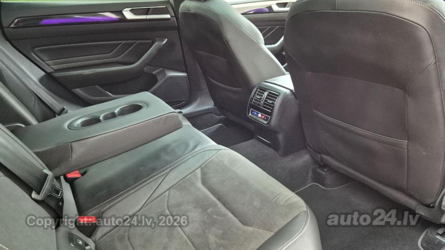 Black Volkswagen Arteon 2022 in Tallinn, with an engine capacity of 2.00 L and mileage of 139 thousand km for 24999 €, photo 11 on AUTOMOTO.COM.LV