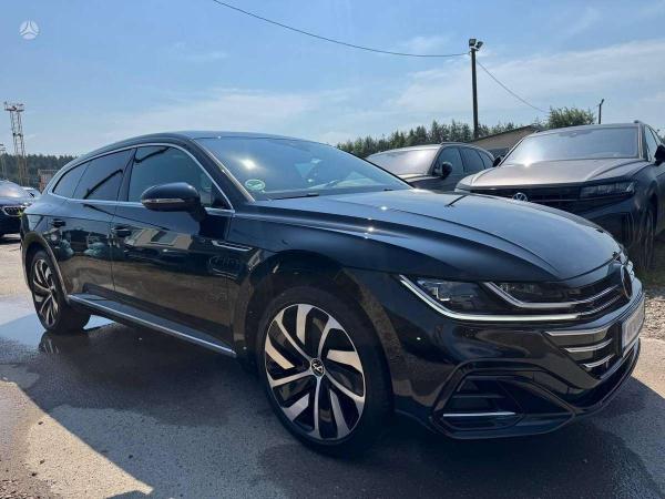 Melns Volkswagen Arteon 2022 Viļņa, ar dzinēja tilpumu 1.40 L un nobraukumu 68 tūkst. km par 25600 €, foto 2 vietnē AUTOMOTO.COM.LV