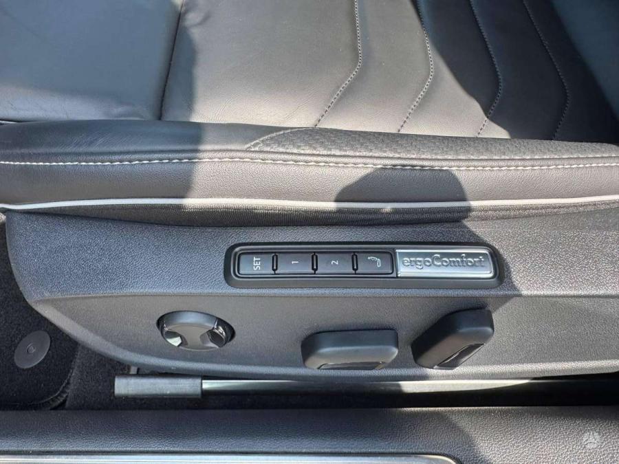 Melns Volkswagen Arteon 2022 Viļņa, ar dzinēja tilpumu 1.40 L un nobraukumu 68 tūkst. km par 25600 €, foto 15 vietnē AUTOMOTO.COM.LV