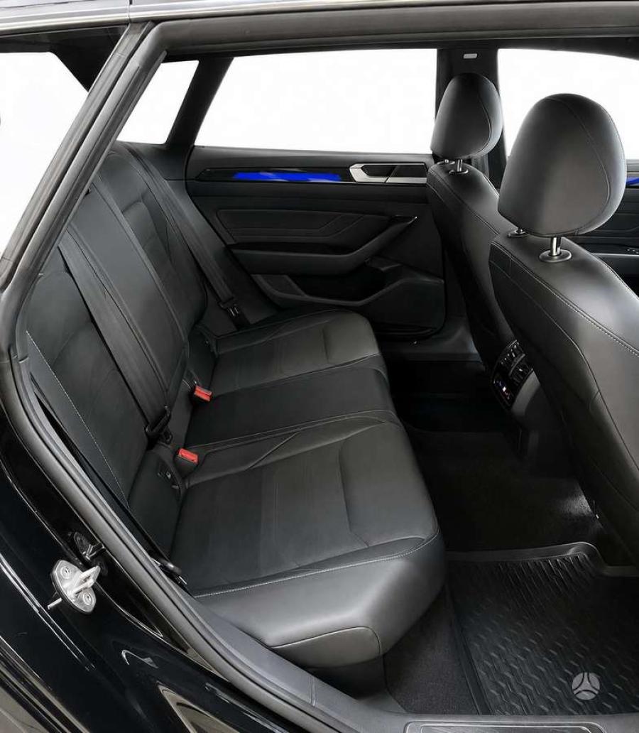 Melns Volkswagen Arteon 2022 Kauņa, ar dzinēja tilpumu 1.97 L un nobraukumu 80 tūkst. km par 27100 €, foto 10 vietnē AUTOMOTO.COM.LV