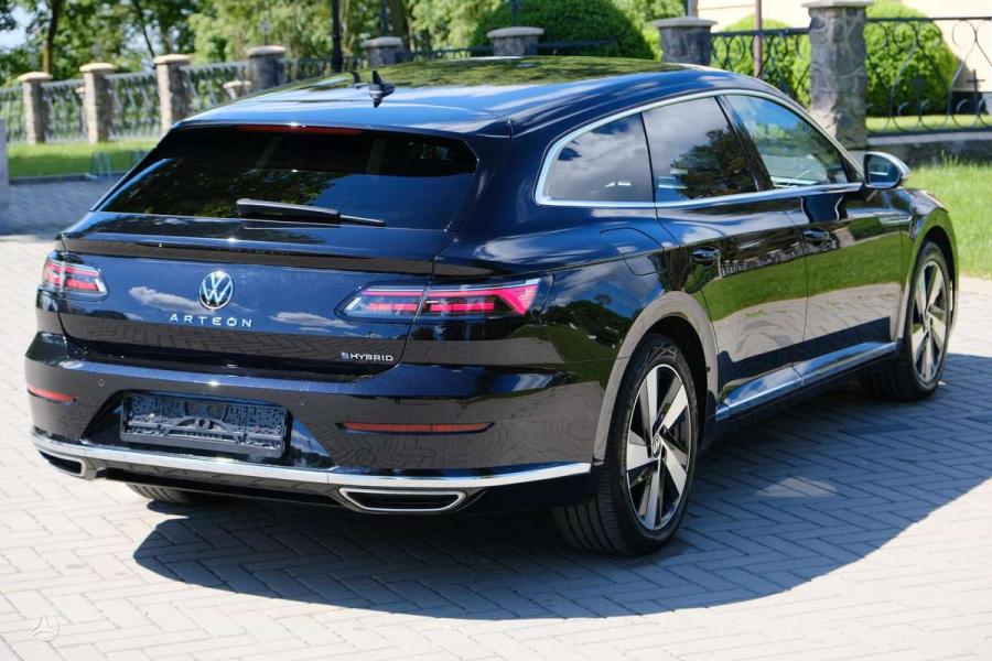 Melns Volkswagen Arteon 2022 Kauņa, ar dzinēja tilpumu 1.40 L un nobraukumu 163 tūkst. km par 18750 €, foto 10 vietnē AUTOMOTO.COM.LV