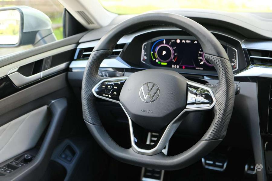 Melns Volkswagen Arteon 2022 Kauņa, ar dzinēja tilpumu 1.40 L un nobraukumu 163 tūkst. km par 18750 €, foto 15 vietnē AUTOMOTO.COM.LV