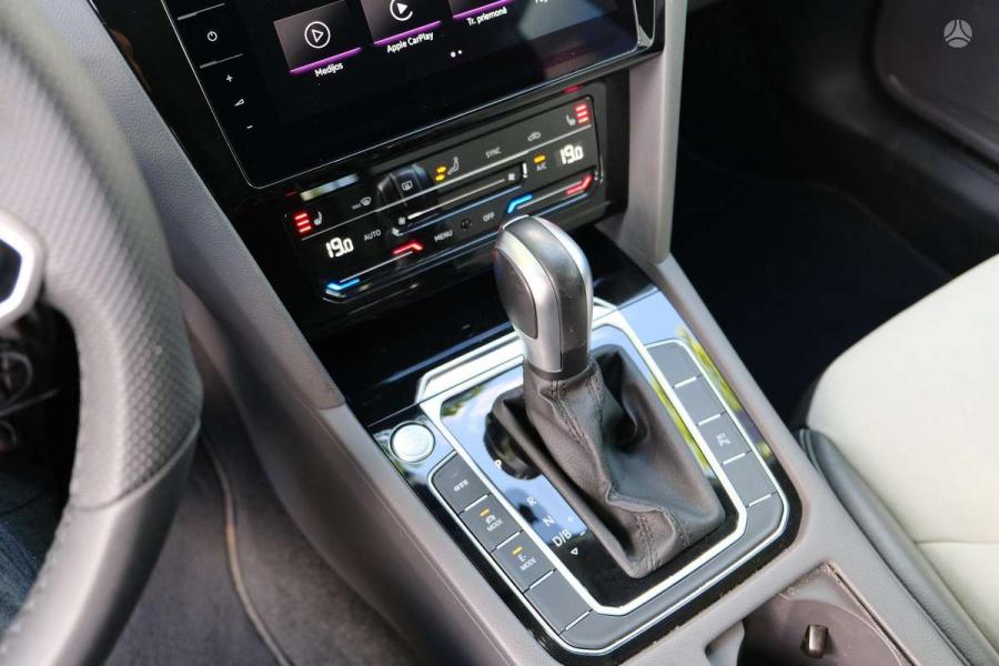 Melns Volkswagen Arteon 2022 Kauņa, ar dzinēja tilpumu 1.40 L un nobraukumu 163 tūkst. km par 18750 €, foto 23 vietnē AUTOMOTO.COM.LV