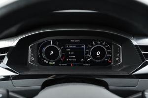 Black Volkswagen Arteon 2022 in Riga, with an engine capacity of 1.40 L and mileage of 142 thousand km for 22900 €, photo 18 on AUTOMOTO.COM.LV