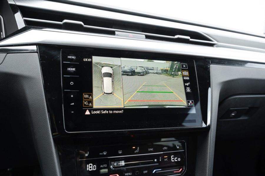 Black Volkswagen Arteon 2022 in Riga, with an engine capacity of 1.40 L and mileage of 142 thousand km for 22900 €, photo 23 on AUTOMOTO.COM.LV