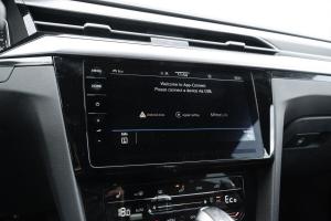 Black Volkswagen Arteon 2022 in Riga, with an engine capacity of 1.40 L and mileage of 142 thousand km for 22900 €, photo 25 on AUTOMOTO.COM.LV