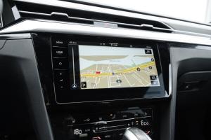 Black Volkswagen Arteon 2022 in Riga, with an engine capacity of 1.40 L and mileage of 142 thousand km for 22900 €, photo 30 on AUTOMOTO.COM.LV