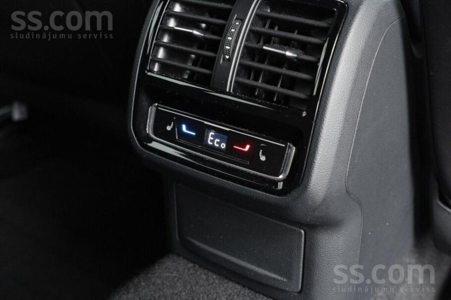 Black Volkswagen Arteon 2022 in Riga, with an engine capacity of 1.40 L and mileage of 142 thousand km for 22900 €, photo 11 on AUTOMOTO.COM.LV
