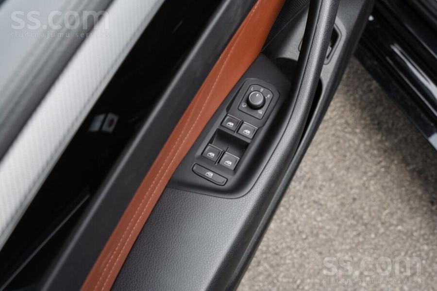 Black Volkswagen Arteon 2022 in Riga, with an engine capacity of 1.40 L and mileage of 142 thousand km for 22900 €, photo 12 on AUTOMOTO.COM.LV