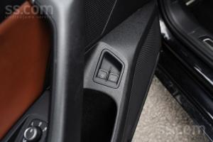 Black Volkswagen Arteon 2022 in Riga, with an engine capacity of 1.40 L and mileage of 142 thousand km for 22900 €, photo 13 on AUTOMOTO.COM.LV