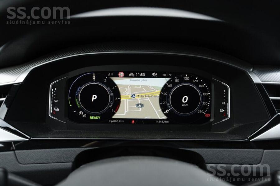 Black Volkswagen Arteon 2022 in Riga, with an engine capacity of 1.40 L and mileage of 142 thousand km for 22900 €, photo 17 on AUTOMOTO.COM.LV