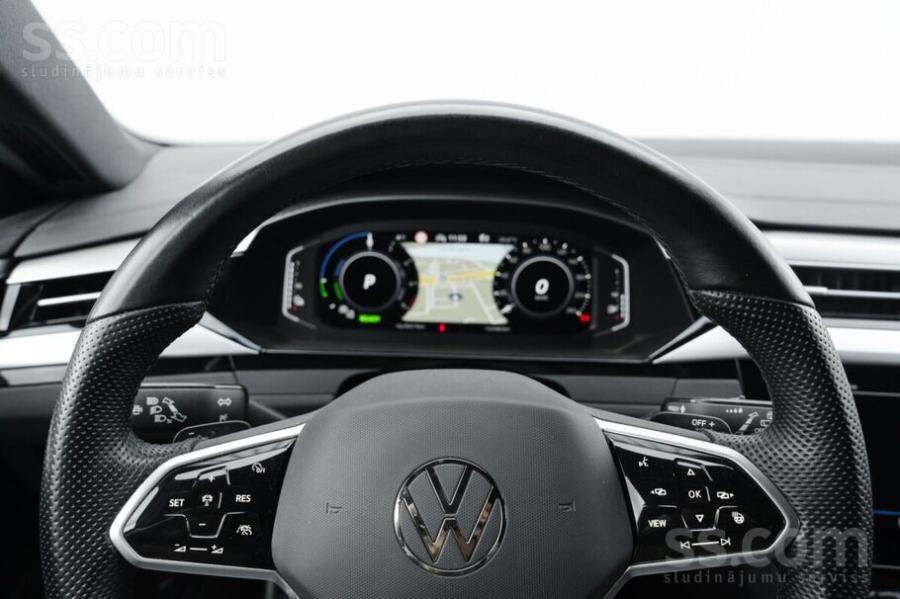 Black Volkswagen Arteon 2022 in Riga, with an engine capacity of 1.40 L and mileage of 142 thousand km for 22900 €, photo 20 on AUTOMOTO.COM.LV