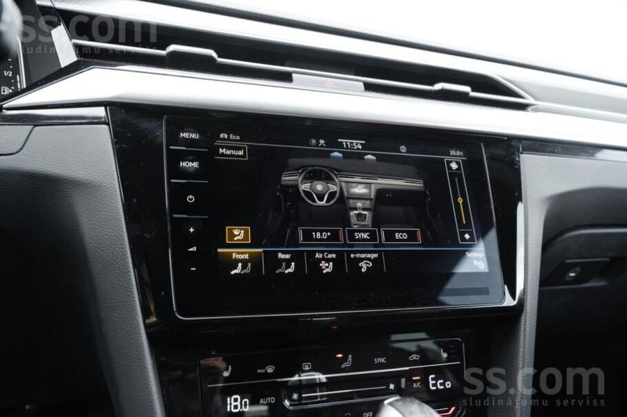 Black Volkswagen Arteon 2022 in Riga, with an engine capacity of 1.40 L and mileage of 142 thousand km for 22900 €, photo 26 on AUTOMOTO.COM.LV