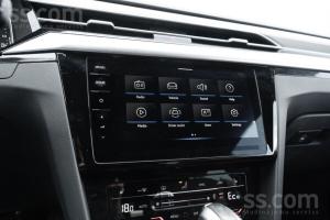 Black Volkswagen Arteon 2022 in Riga, with an engine capacity of 1.40 L and mileage of 142 thousand km for 22900 €, photo 27 on AUTOMOTO.COM.LV
