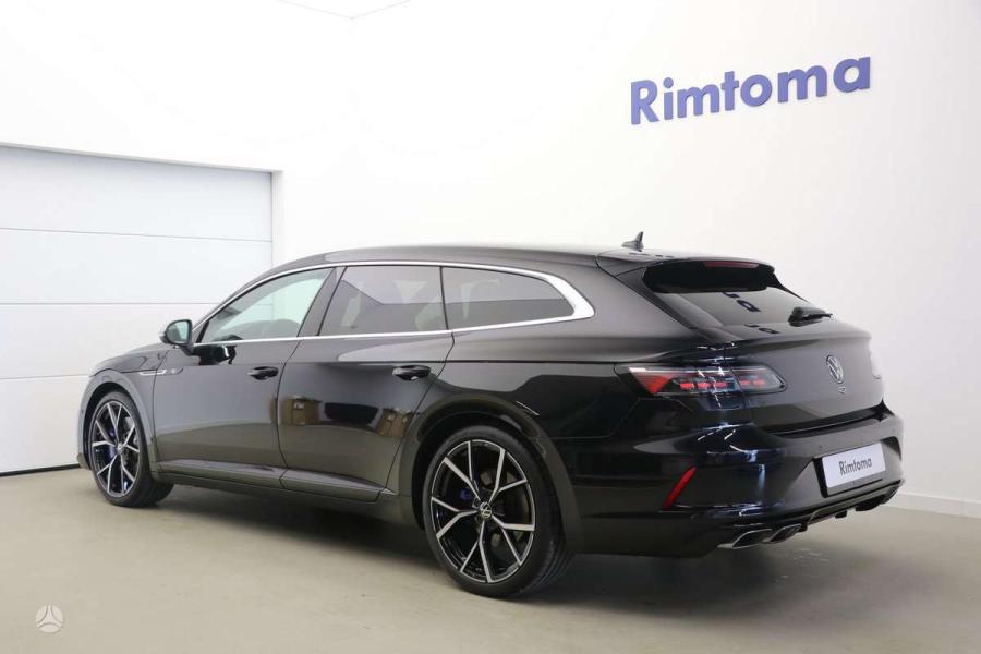 Black Volkswagen Arteon 2022 in Vilnius, with an engine capacity of 1.98 L and mileage of 62 thousand km for 36490 €, photo 3 on AUTOMOTO.COM.LV