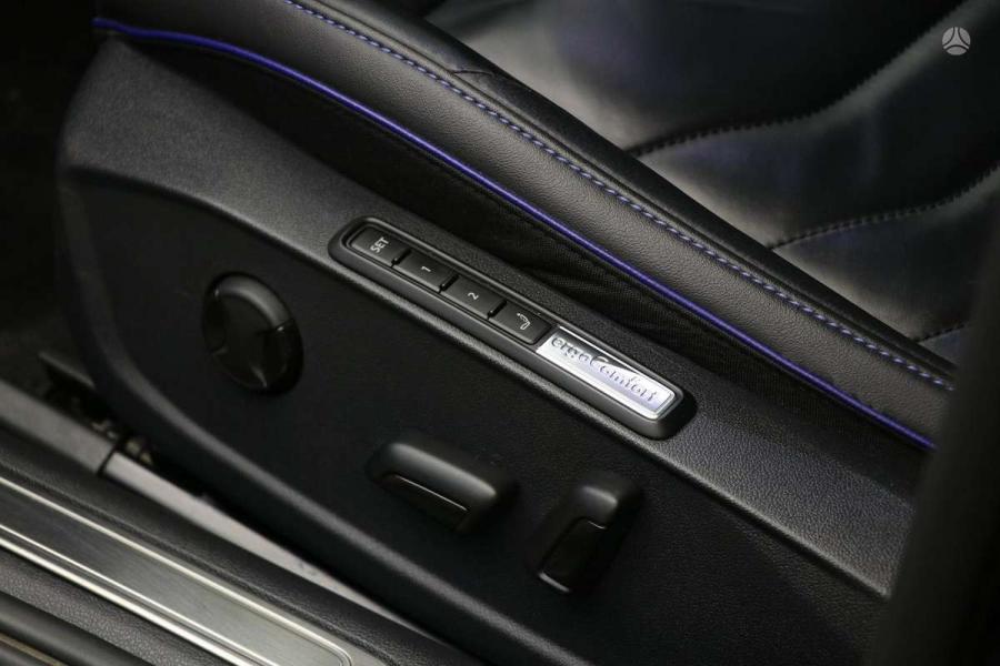 Black Volkswagen Arteon 2022 in Vilnius, with an engine capacity of 1.98 L and mileage of 62 thousand km for 36490 €, photo 18 on AUTOMOTO.COM.LV