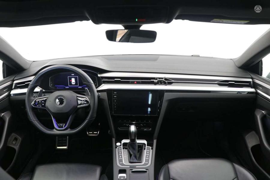 Black Volkswagen Arteon 2022 in Vilnius, with an engine capacity of 1.98 L and mileage of 62 thousand km for 36490 €, photo 24 on AUTOMOTO.COM.LV