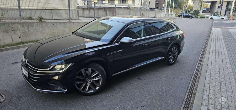Black Volkswagen Arteon 2022 in Vilnius, with an engine capacity of 1.97 L and mileage of 123 thousand km for 22990 €, photo 3 on AUTOMOTO.COM.LV