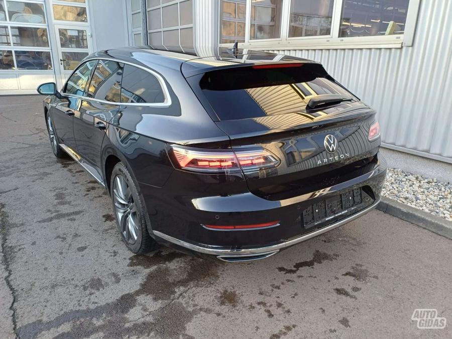 Melns Volkswagen Arteon 2023 Kauņa, ar dzinēja tilpumu 2.00 L un nobraukumu 40 tūkst. km par 31669 €, foto 4 vietnē AUTOMOTO.COM.LV