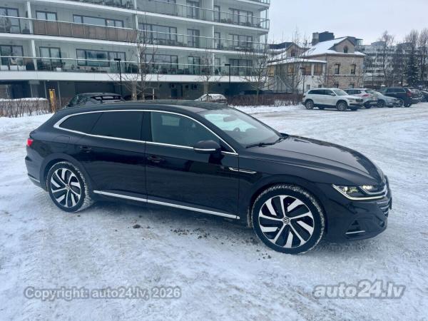 Black Volkswagen Arteon 2023 in Tallinn, with an engine capacity of 2.00 L and mileage of 48 thousand km for 32000 €, photo 4 on AUTOMOTO.COM.LV