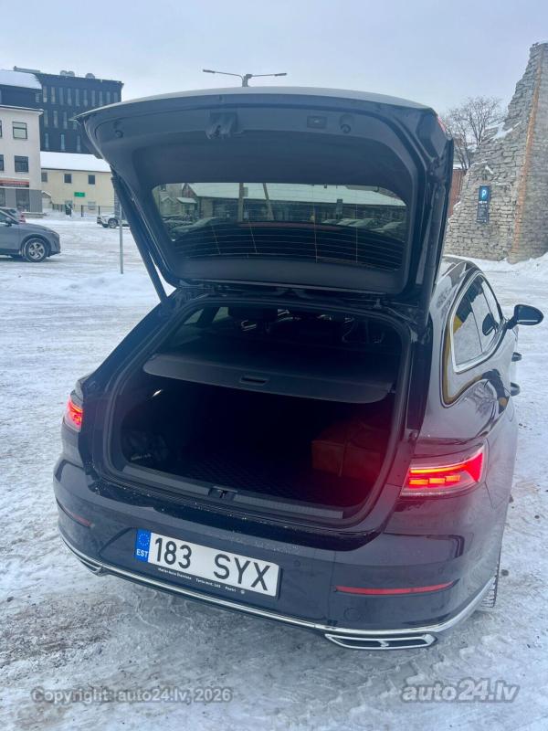 Black Volkswagen Arteon 2023 in Tallinn, with an engine capacity of 2.00 L and mileage of 48 thousand km for 32000 €, photo 6 on AUTOMOTO.COM.LV