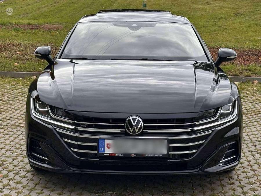 Black Volkswagen Arteon 2023 in Kaunas, with an engine capacity of 1.97 L and mileage of 92 thousand km for 31999 €, photo 2 on AUTOMOTO.COM.LV