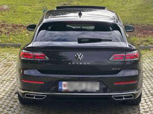 Black Volkswagen Arteon 2023 in Kaunas, with an engine capacity of 1.97 L and mileage of 92 thousand km for 31999 €, photo 5 on AUTOMOTO.COM.LV