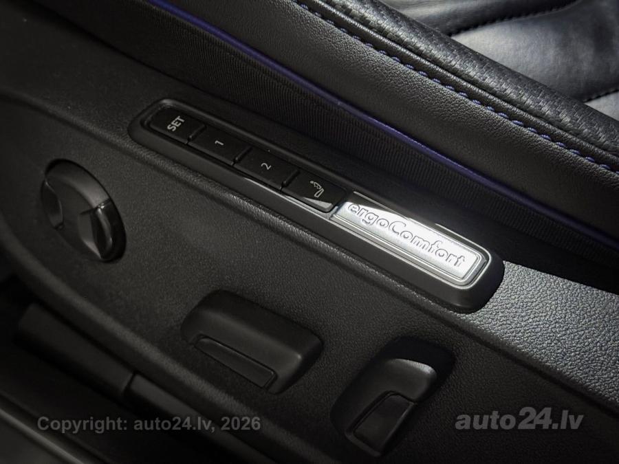 Black Volkswagen Arteon 2023 in Tallinn, with an engine capacity of 2.00 L and mileage of 69 thousand km for 37900 €, photo 9 on AUTOMOTO.COM.LV