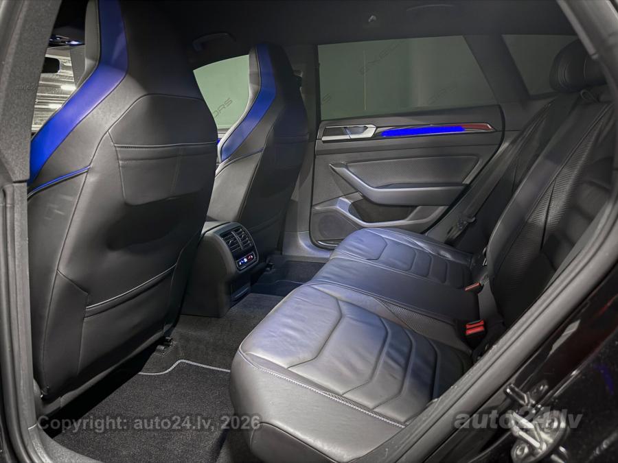 Black Volkswagen Arteon 2023 in Tallinn, with an engine capacity of 2.00 L and mileage of 69 thousand km for 37900 €, photo 10 on AUTOMOTO.COM.LV