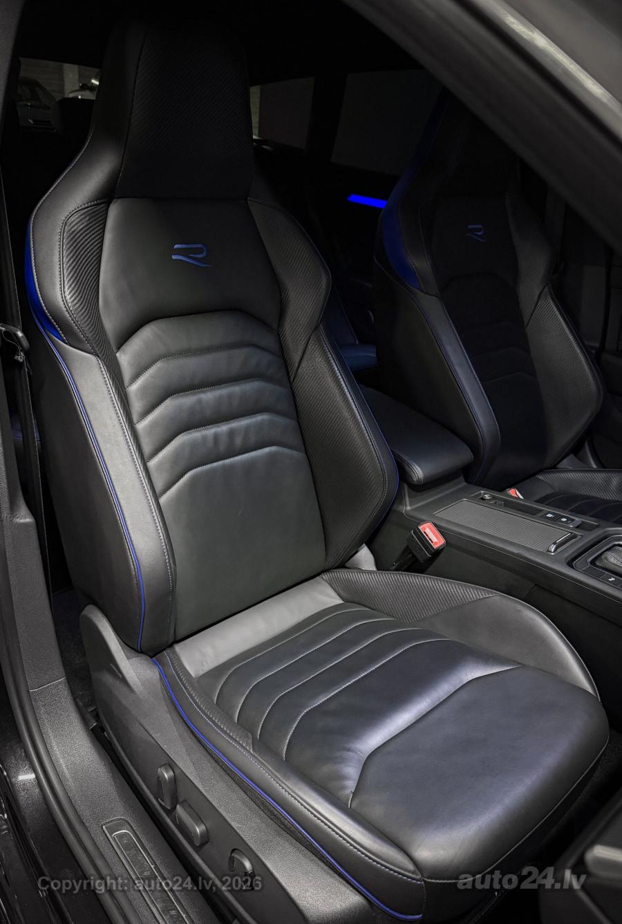 Black Volkswagen Arteon 2023 in Tallinn, with an engine capacity of 2.00 L and mileage of 69 thousand km for 37900 €, photo 17 on AUTOMOTO.COM.LV