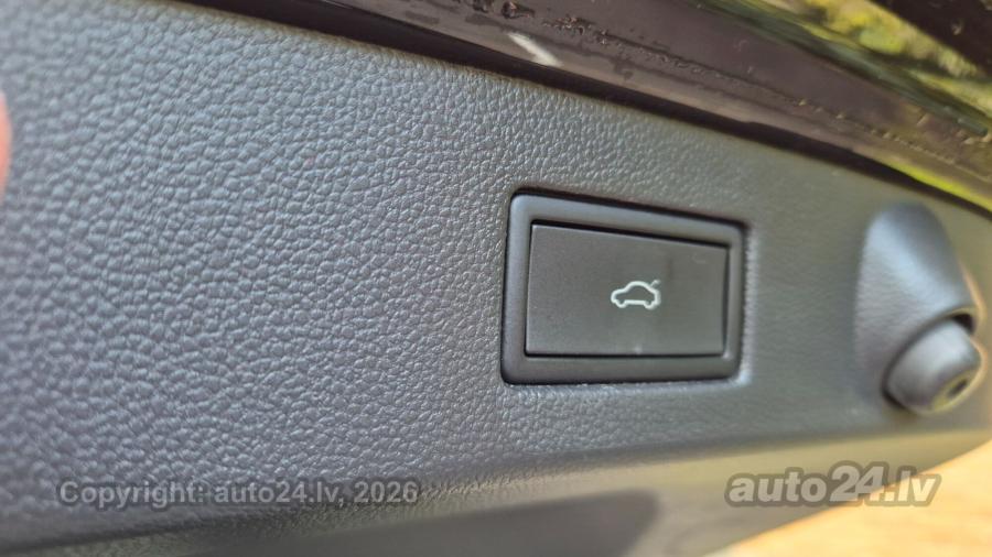Melns Volkswagen Arteon 2023 Tallina, ar dzinēja tilpumu 2.00 L un nobraukumu 93 tūkst. km par 25600 €, foto 9 vietnē AUTOMOTO.COM.LV
